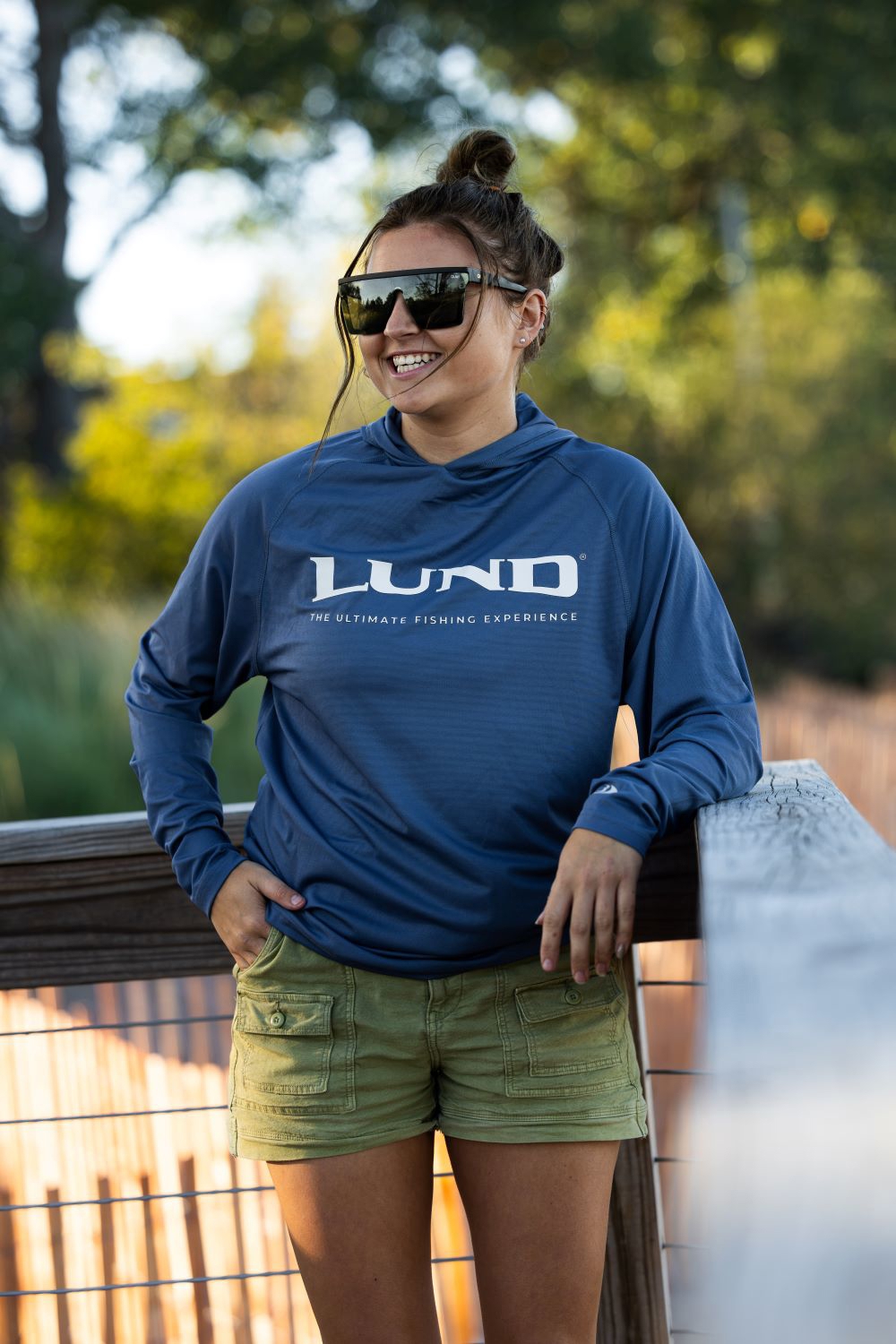 Swift Sun Hoodie - Navy | Lund Boats Gear
