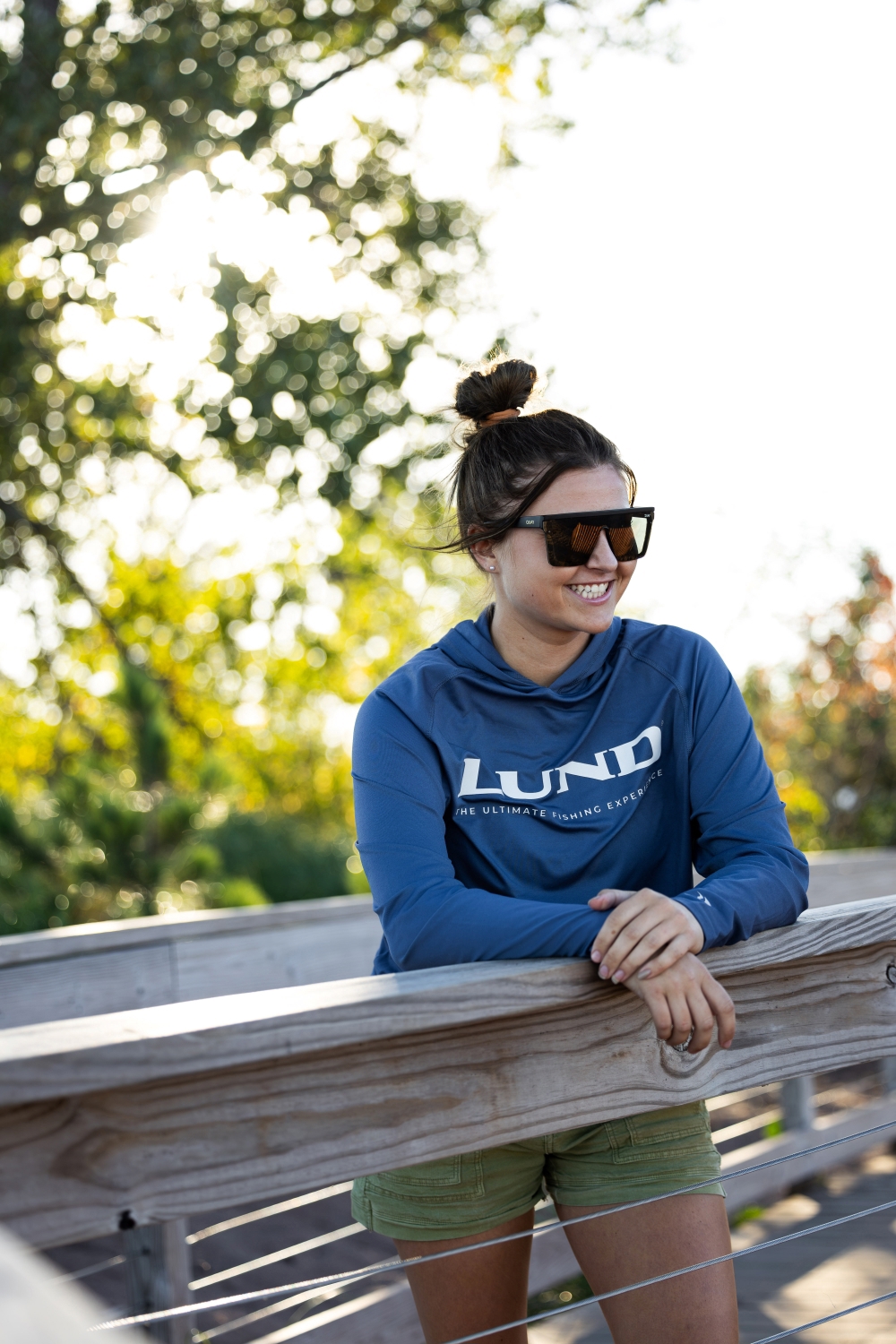 Swift Sun Hoodie - Navy | Lund Boats Gear