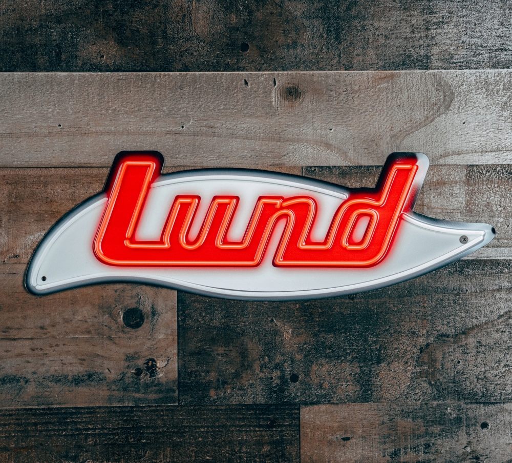 Lund Retro Metal Sign | Lund Boats Gear