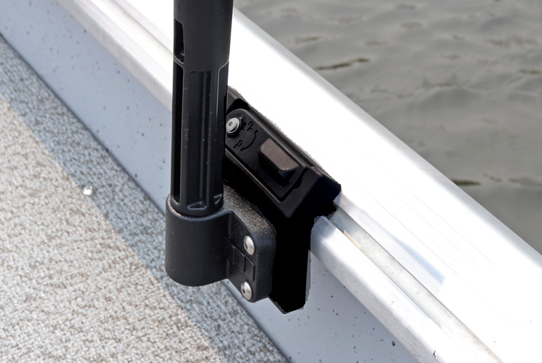 Lund Nylon SportTrak Angled Bracket Cam Lock | Lund Boats Gear